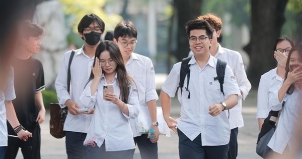 Tuyển sinh 2025: Chi tiết cách quy đổi điểm HSA, TSA sang điểm thi tốt nghiệp theo công thức mới ...