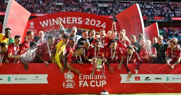 MU đánh bại Man City với tỷ số 2-1, vô địch FA Cup