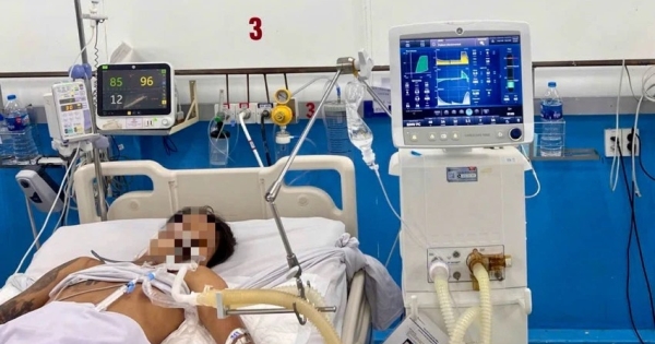 Cấp cứu 5 bệnh nhân ở TP.HCM nghi bị ngộ độc hóa chất xử lý nước PAC