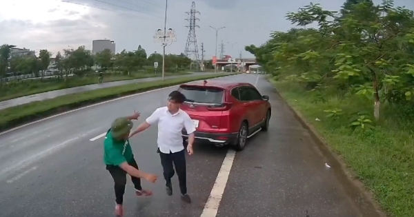 Công an xác minh vụ xe ô tô Honda CRV đánh võng, gây xích mích trên đường