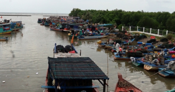 Tin thời sự hôm nay (13/7): Nam thanh niên tử vong khi đi thả lú trên biển