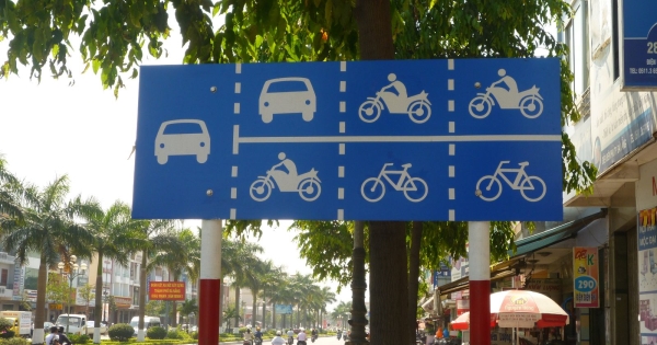 Quy ??nh v? s? d?ng l n ???ng khi tham gia giao th ng