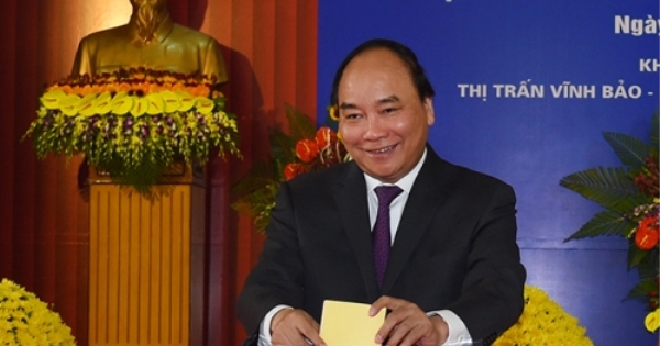 H nh ?nh l nh ??o Ch nh ph? th?c hi?n quy?n c ng d n