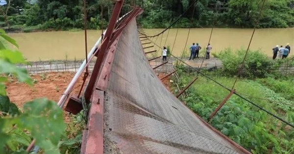Vụ lật cầu treo ở Điện Biên, 4 người bị thương: Hé lộ nguyên nhân ban đầu