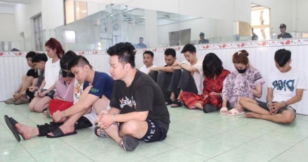 Bắt giữ hai nhóm đối tượng tổ chức “bay lắc” tại TP.HCM