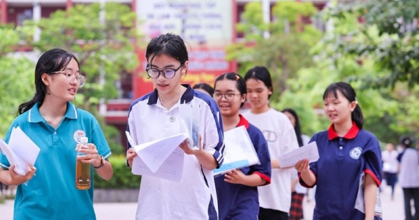 Thi vào lớp 10 THPT 2025: Gần 30 tỉnh, thành công bố điểm thi và điểm ...