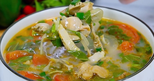 Canh trai nấu rau răm thanh mát ngày hè