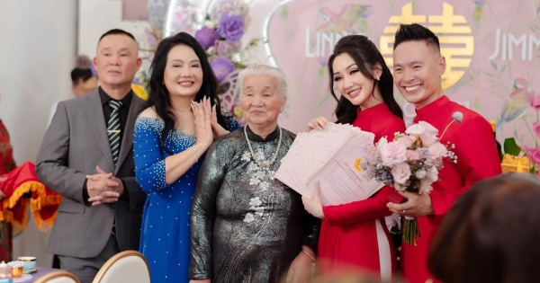 Những cô dâu "số hưởng": Cặp đôi ở Huế từng được tặng 26 sổ đỏ trong ...
