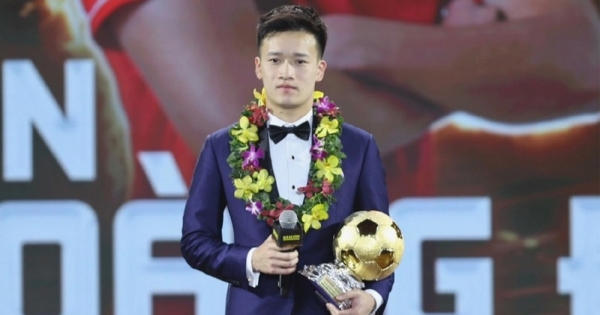 HLV Kim Sang-sik dùng cách nào để "hồi sinh" Hoàng Đức, Quả bóng Vàng ...