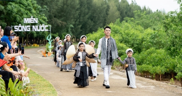 NTK Nhật Thực làm show thời trang Miền Sông Nước tại Hậu Lộc
