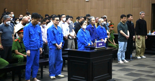 Vì sao cựu Phó Chủ tịch tỉnh Phú Thọ Hồ Đại Dũng vắng mặt tại phiên xử ...