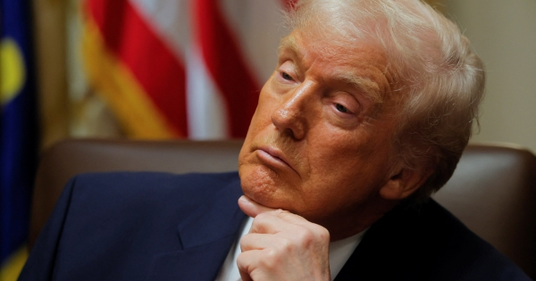 Ông Trump lại xác nhận tin "như sét đánh ngang tai" với Ukraine, tuyên ...