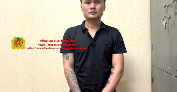 Lời khai tiết lộ "bí mật" của người đàn ông cất giấu gói giấy bạc màu vàng