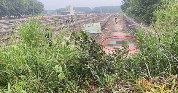 Vụ cán bộ phường ở Đồng Nai tử vong trong bãi đất trống: Hiện trường có gì?