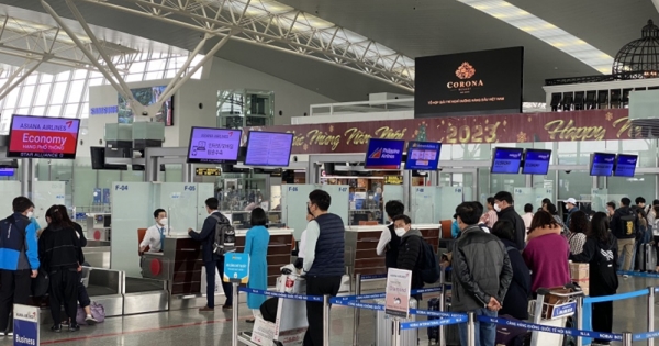 Nhiều chặng bay đã kín chỗ trong dịp nghỉ lễ 30/4-1/5