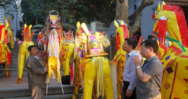 Đền Chợ Củi nộp ngân sách hơn 14 tỷ đồng tiền công đức