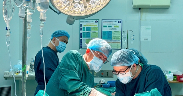 Tá hỏa phát hiện khối u gan tăng gấp 10 lần kích thước chỉ vì tin lời ...