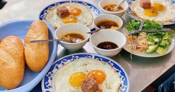 Quán bánh mì chấm Quy Nhơn ngon