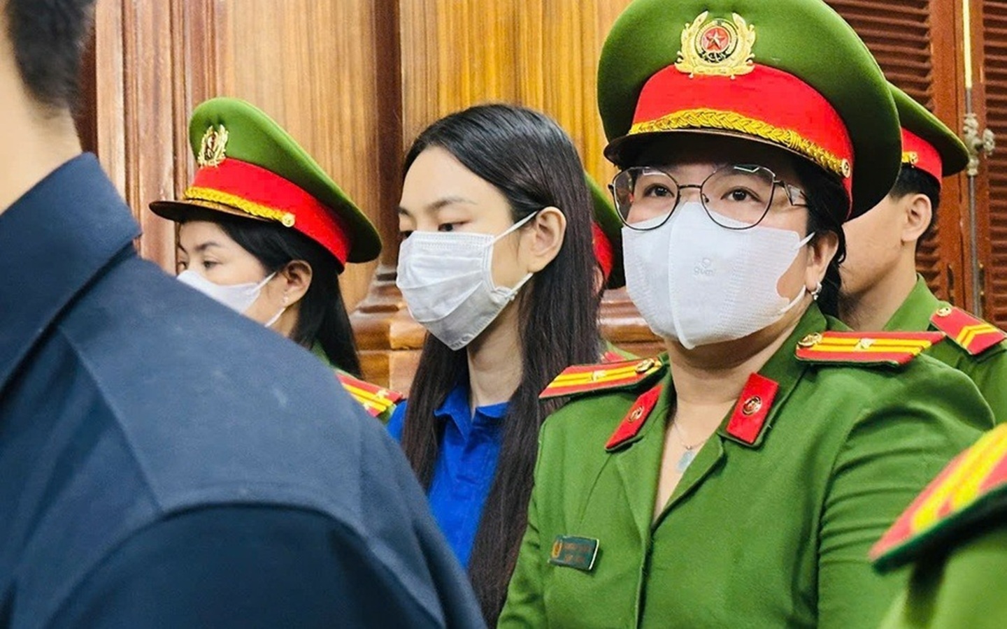 Khi "thần tượng" bán niềm tin: Giải mã cú ngã ngựa của "đế chế" kẹo Kera và hồi chuông cáo chung ...