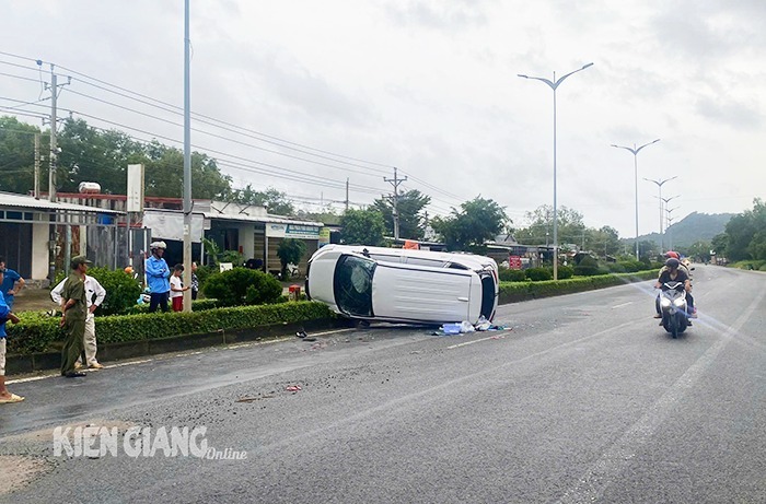 Tin tức tai nạn giao thông mới nhất ngày 8/9: Xe tải lùi cán cụ bà tử vong