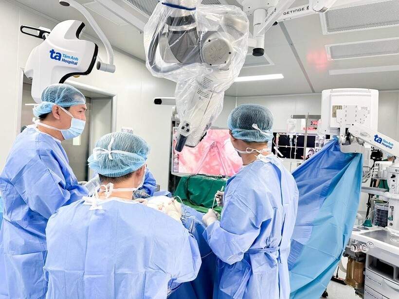 Bệnh viện Tâm Anh TP.HCM làm chủ kỹ thuật mổ não và tủy sống bằng Robot ...