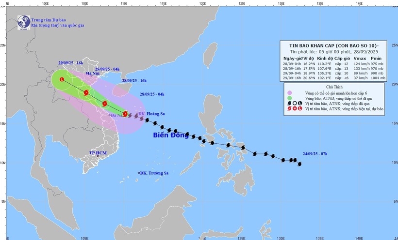 Tin bão số 10 mới nhất: Cách TP Đà Nẵng khoảng 130km, dự báo khu vực bão đổ bộ