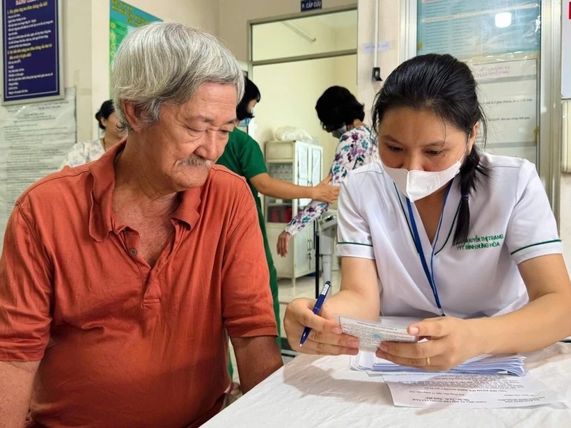 Người dân đăng ký BHYT ra sao khi TP.HCM sáp nhập trung tâm y tế khu vực?