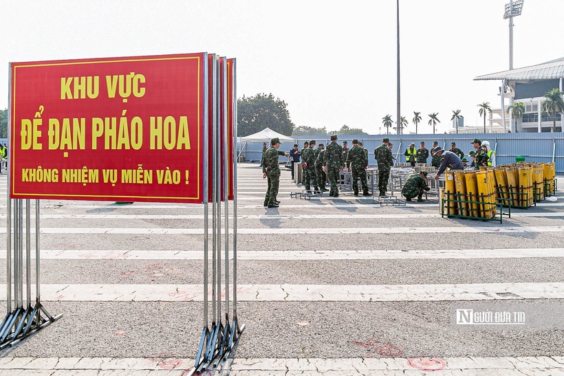 Bên trong trận địa pháo chào mừng thành công Đại hội XIV của Đảng