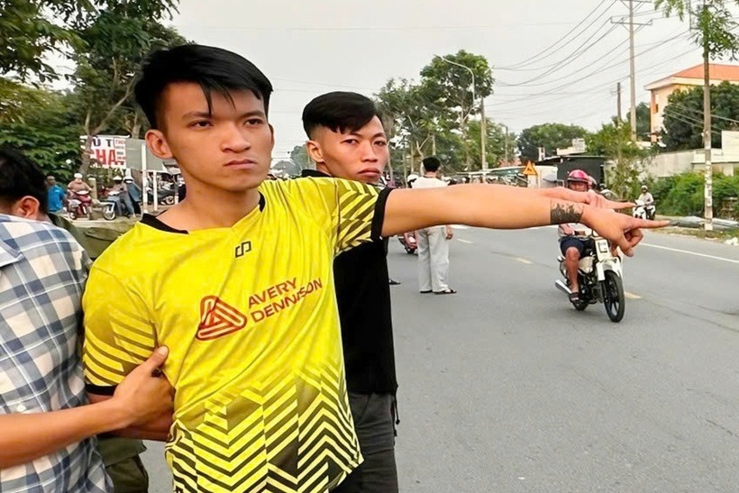Tin pháp luật nổi bật 24h qua: Bắt quả tang 6 nam nữ "bay lắc" trong ...