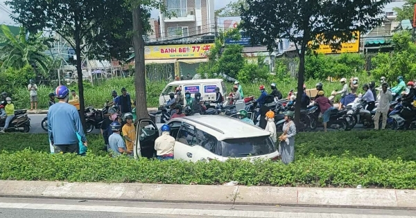 Tin tức tai nạn giao thông mới nhất ngày 28/10: Xe máy va chạm ô tô tải ...